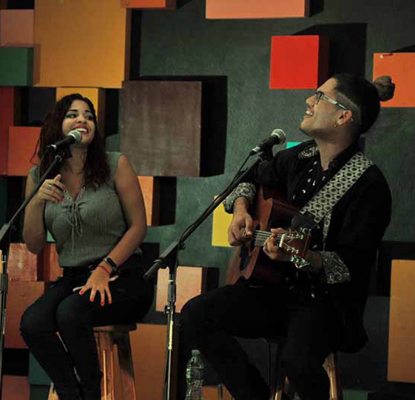 Duo Iris en Concierto con Annie Garcés