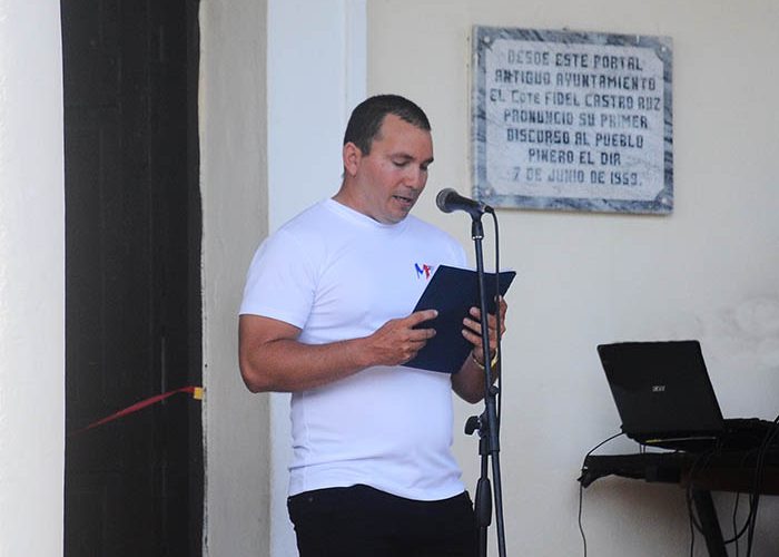 Primera exposición “Soluciones Cuba”